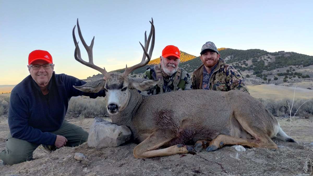 Trophy Utah Mule Deer Hunts